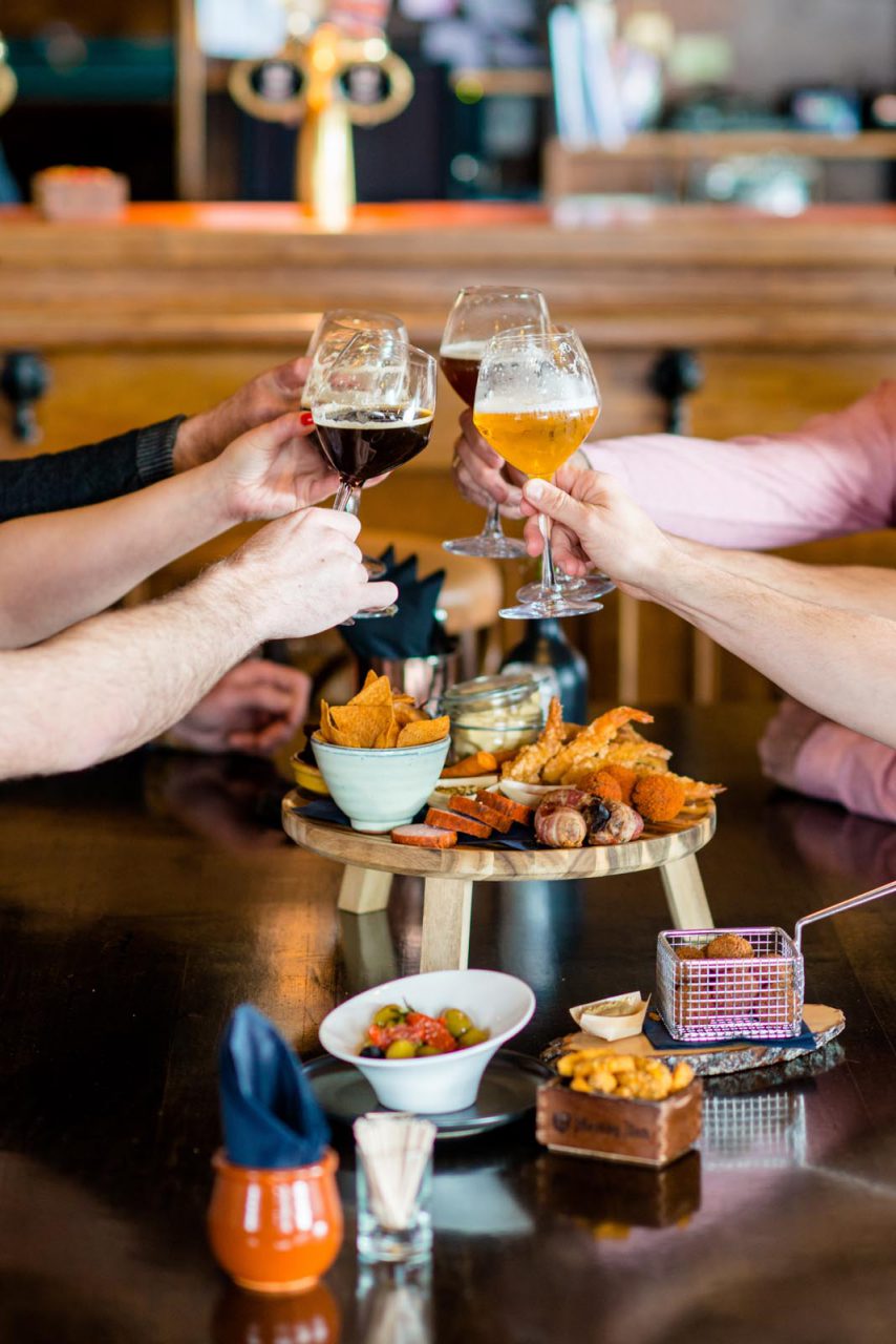 proost - Bier- en Eetcafé Den Hoek
